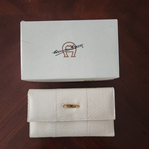 Etienne Aigner | Other | Vintage Nib Etienne Aigner Wallet Note ...